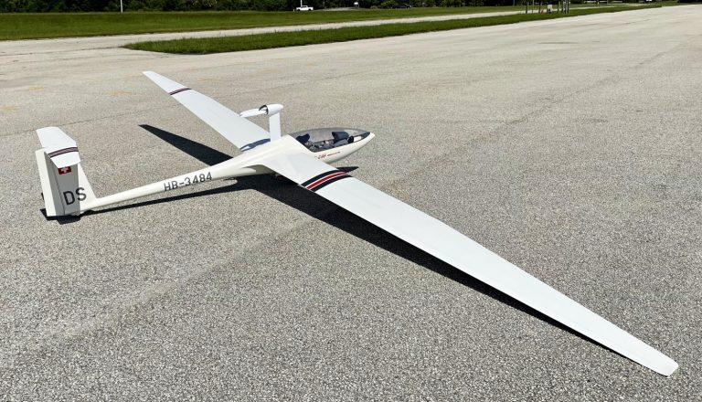 Let Model DG-600 Scale Sailplane w/Power Pod Launching System – EM Blog